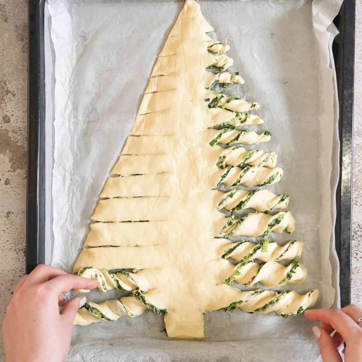 Christmas Tree Spinach Dip Breadsticks - TheFoodieBlogger