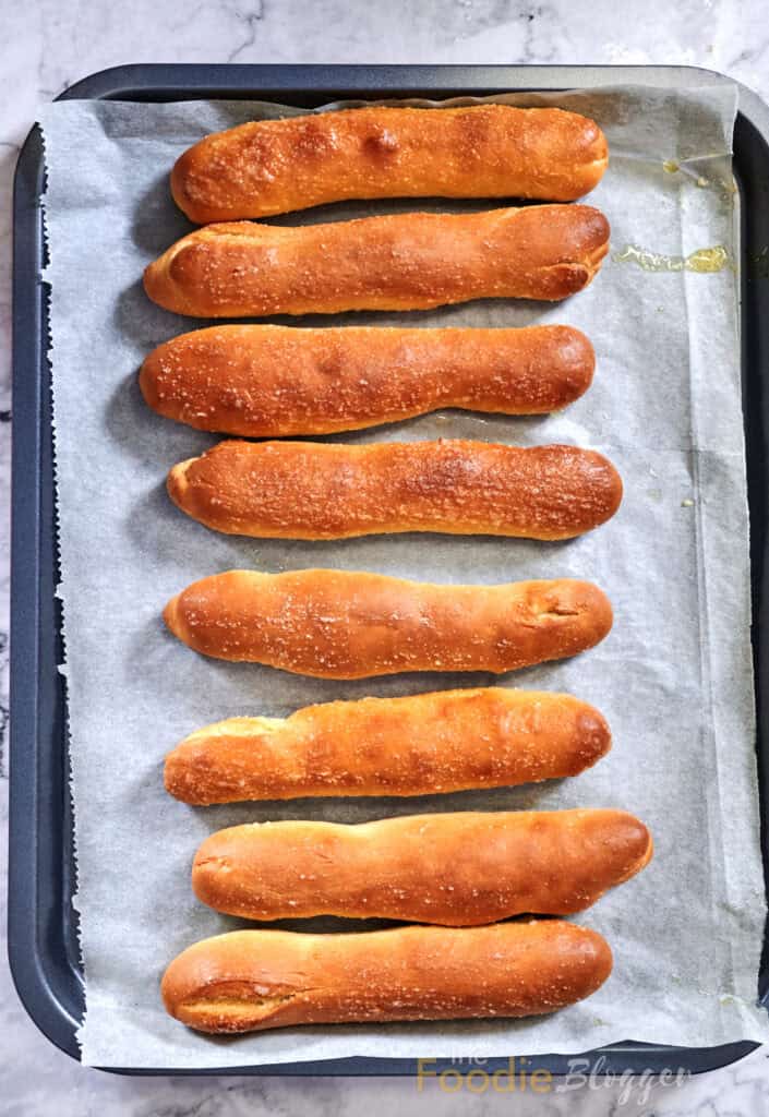 Homemade Breadsticks (Copycat Olive Garden ) - TheFoodieBlogger